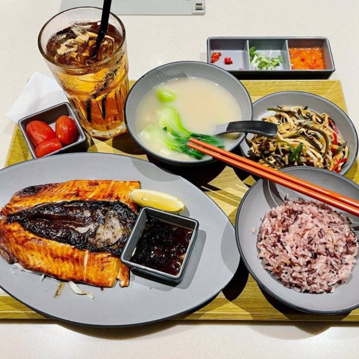 谁会拒绝虱目鱼? 位在Raffles的Milk Fish 虱目鱼~ - FoodieSG