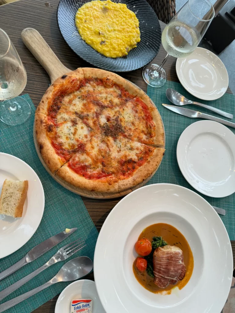 圣淘沙海景夕阳餐厅”The Cliff“ (宠物友好) - FoodieSG